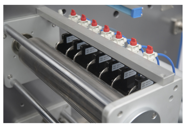 LQ-MD 6000W Rotary RFID Automatic Labeling Lamination Machine - Buy ...